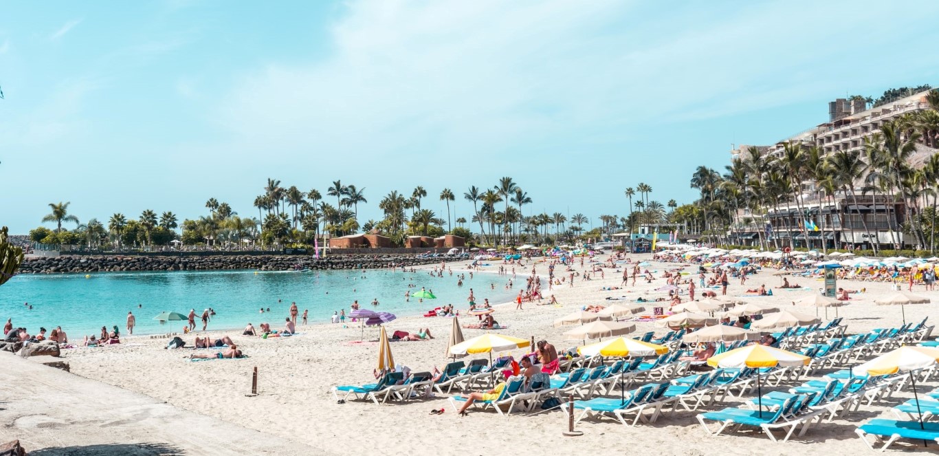 Insulele Canare oferă turiștilor asigurare coronavirus gratuită ...